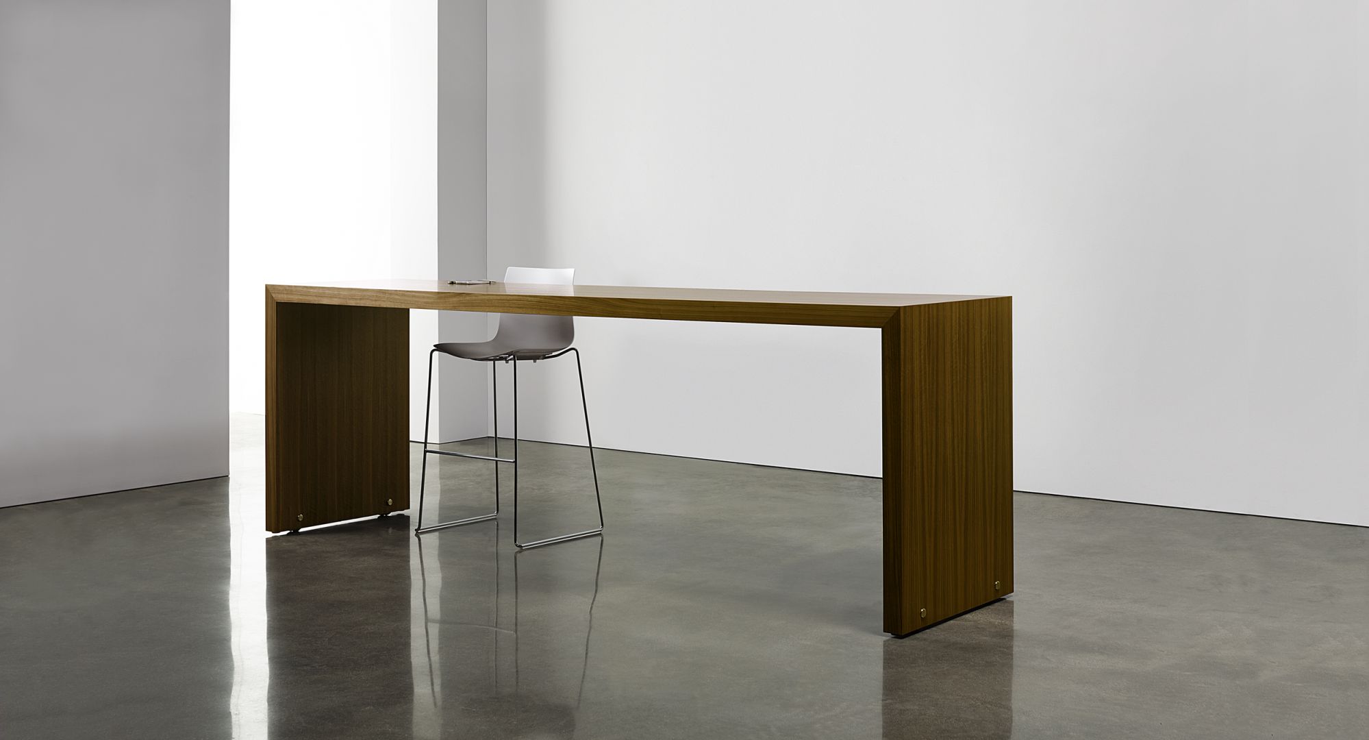 Hugo | HALCON Furniture