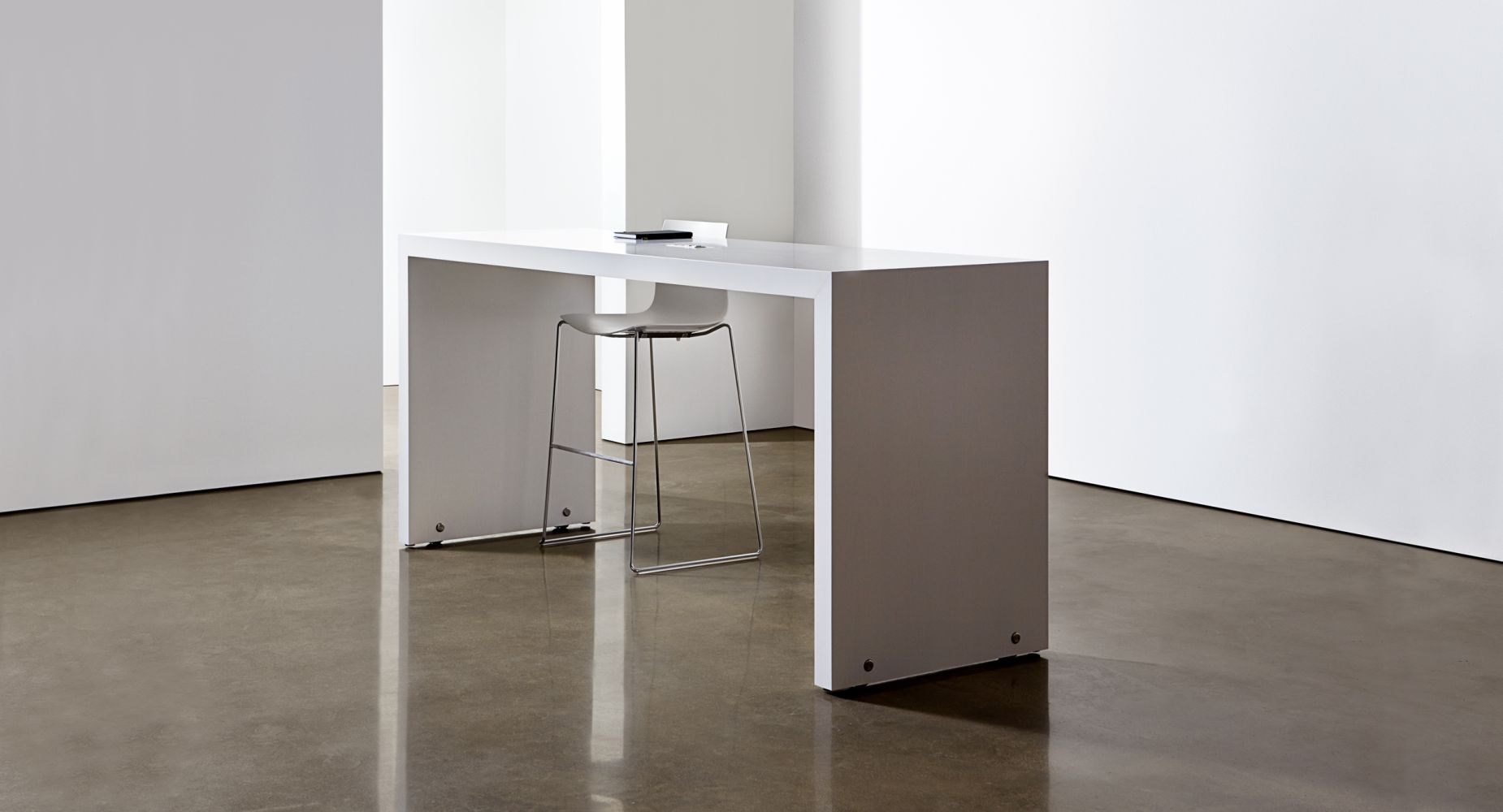 Hugo | HALCON Furniture