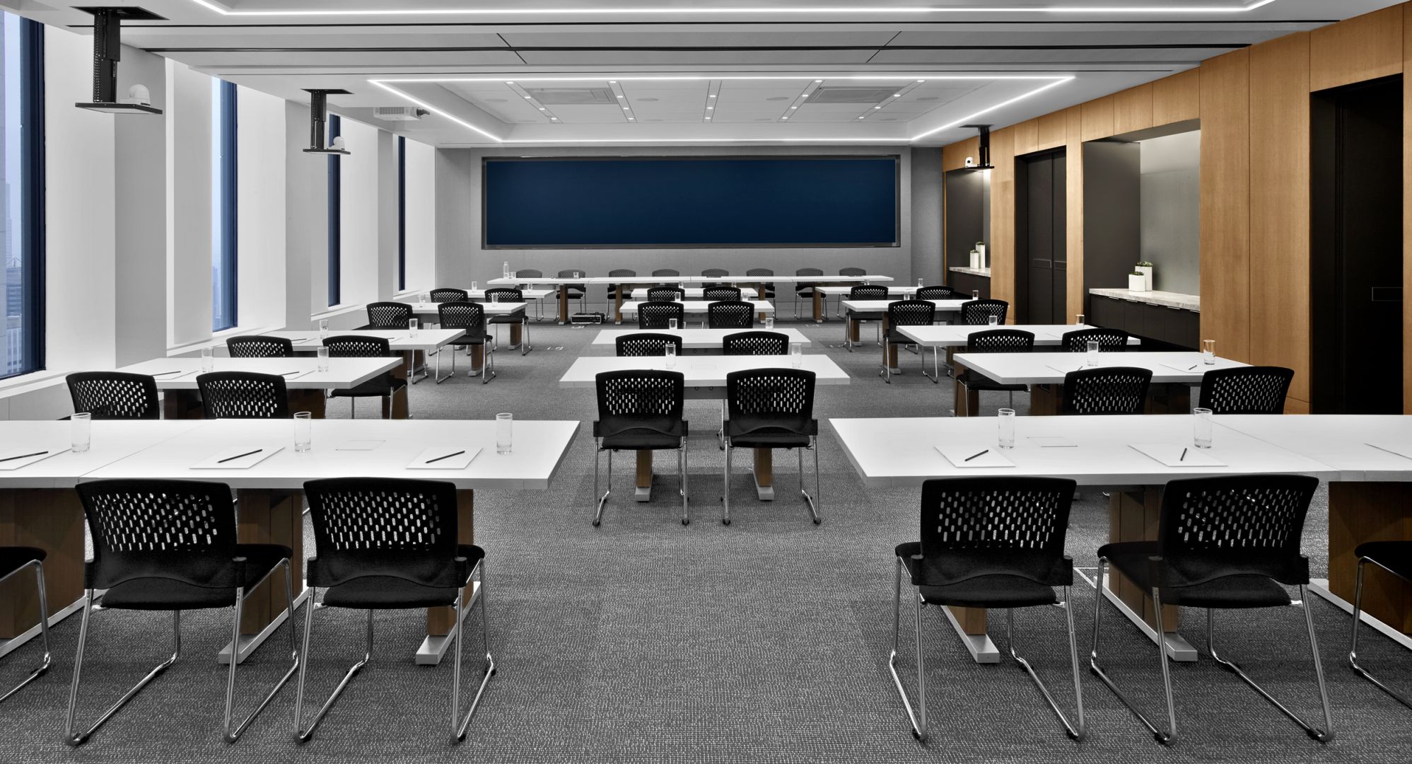 Motus | HALCON Furniture