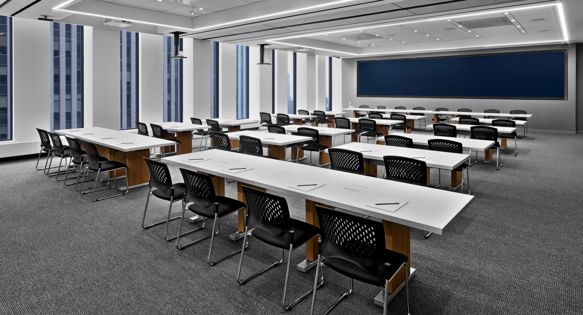 Motus | HALCON Furniture